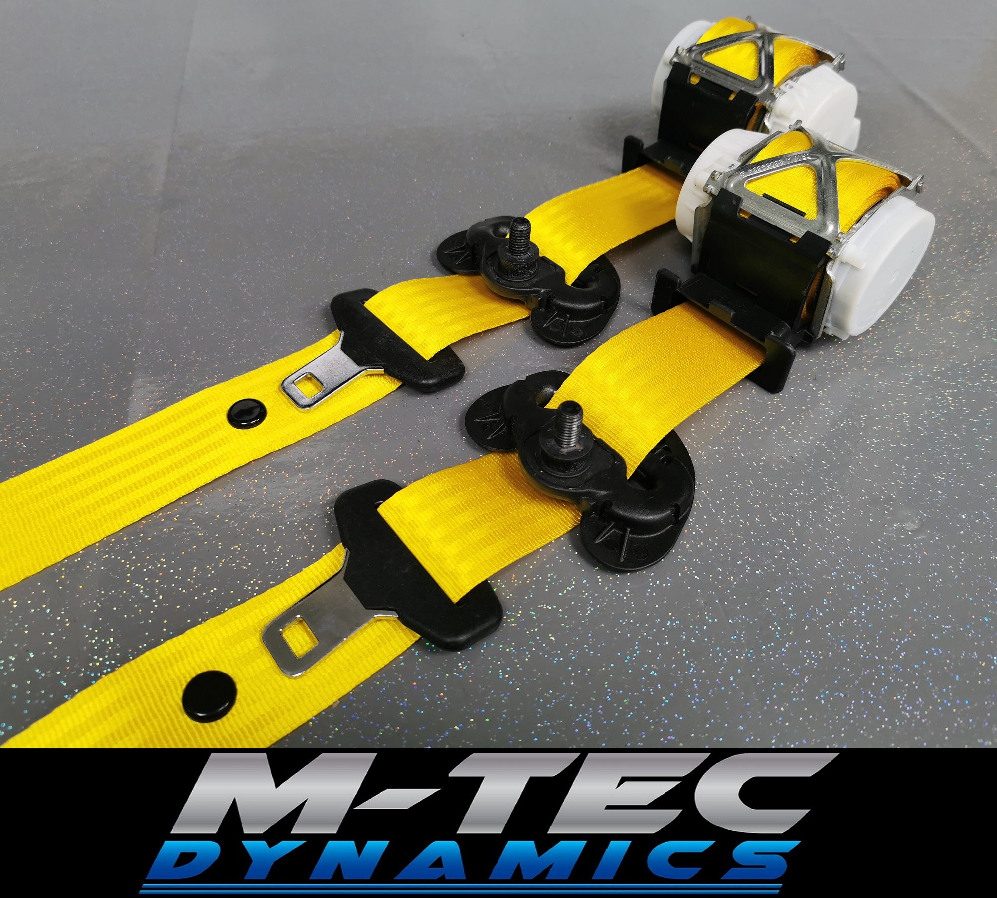 BMW E85 E86 Z4 YELLOW FRONT SEAT BELT SET – M-Tec Dynamics