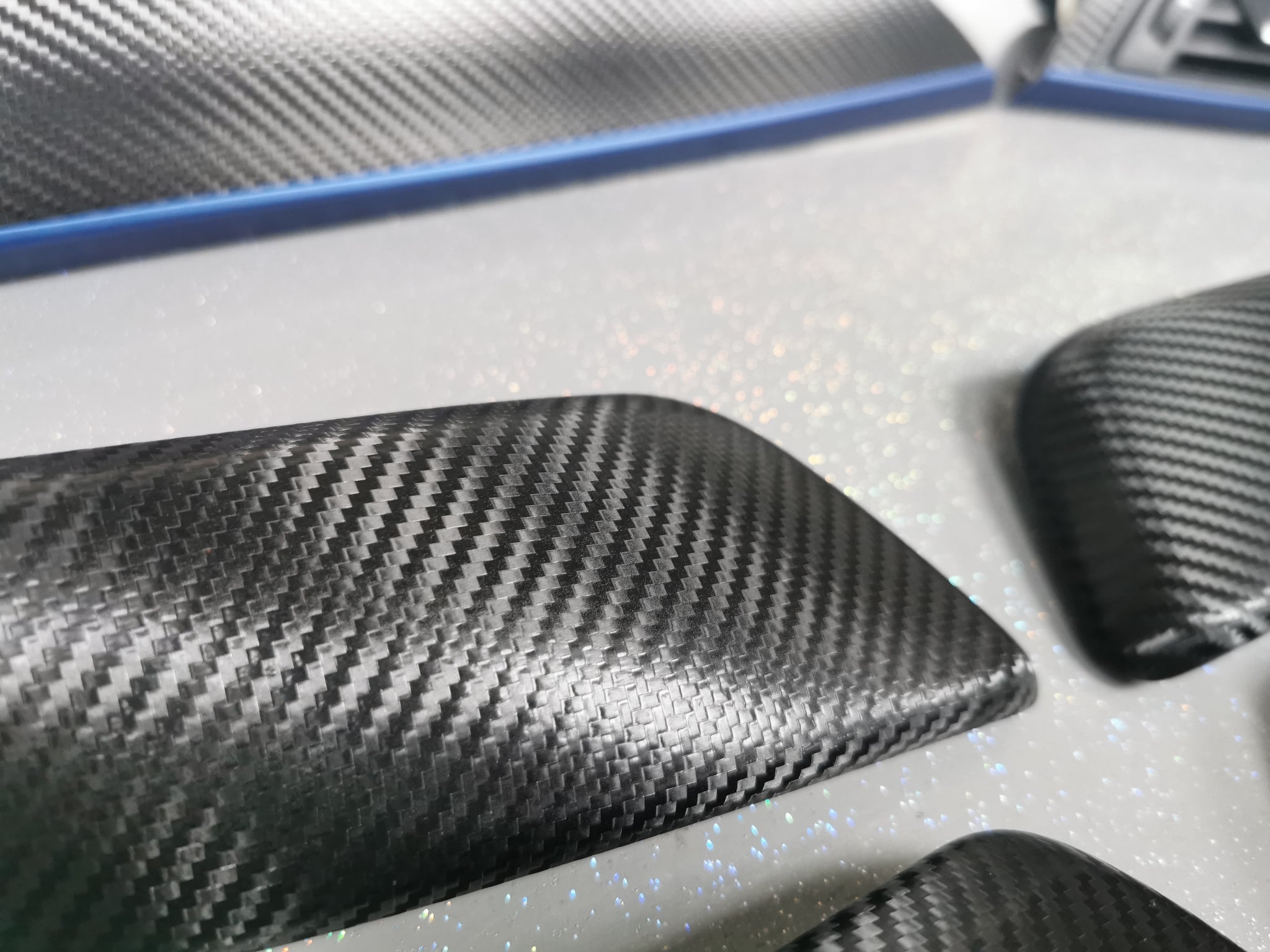 BMW F21 F22 INTERIOR TRIM SET - DEEP TEXTURED GLOSSY CARBON / BLUE ACC ...